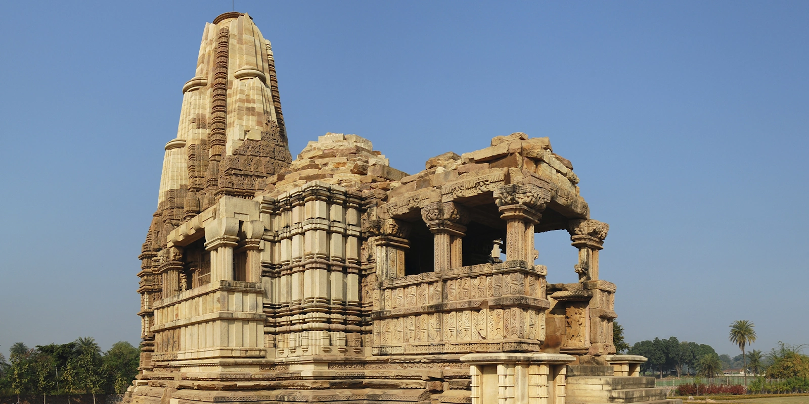 10 Famous Temples in Madhya Pradesh